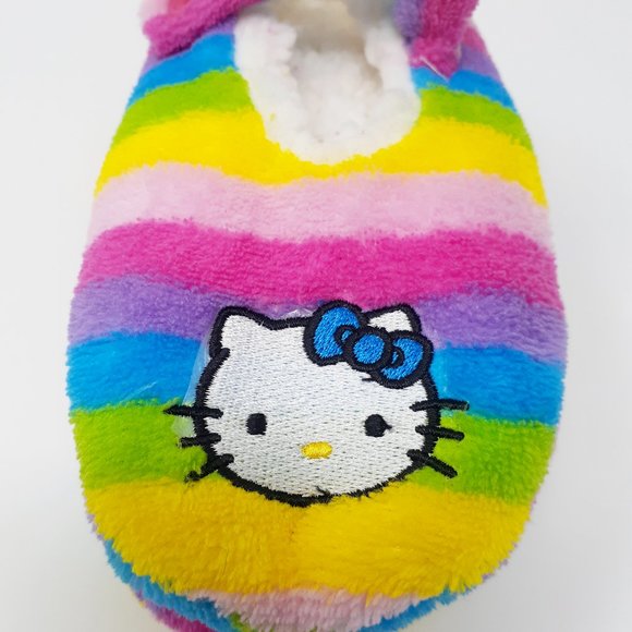 Hello Kitty | Shoes | Nwt Hello Kitty Fuzzy Slippers Shoe Size 55 75 ...